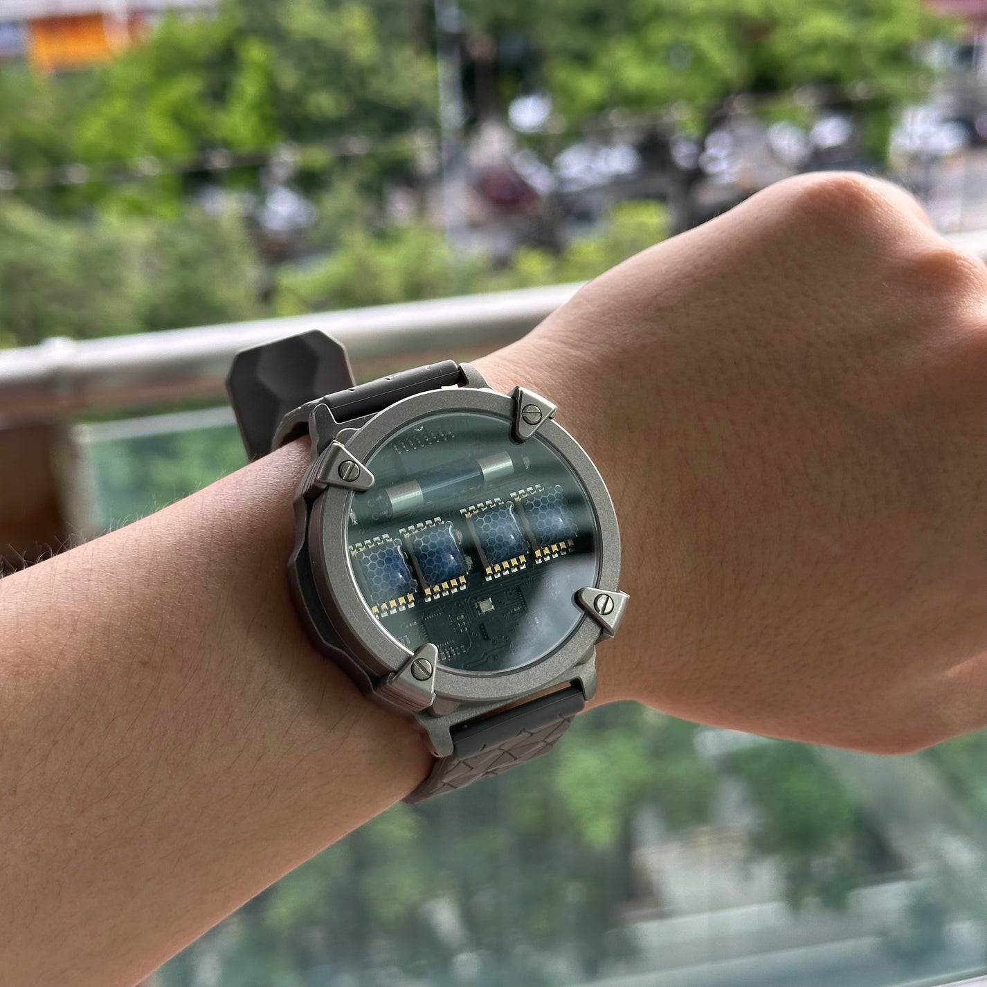 Nixie Watch 2 - Titanium - MXGZS